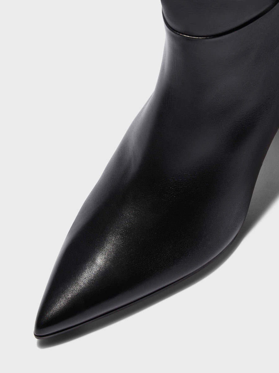 Aeyde — Berlin based footwear and accessories house