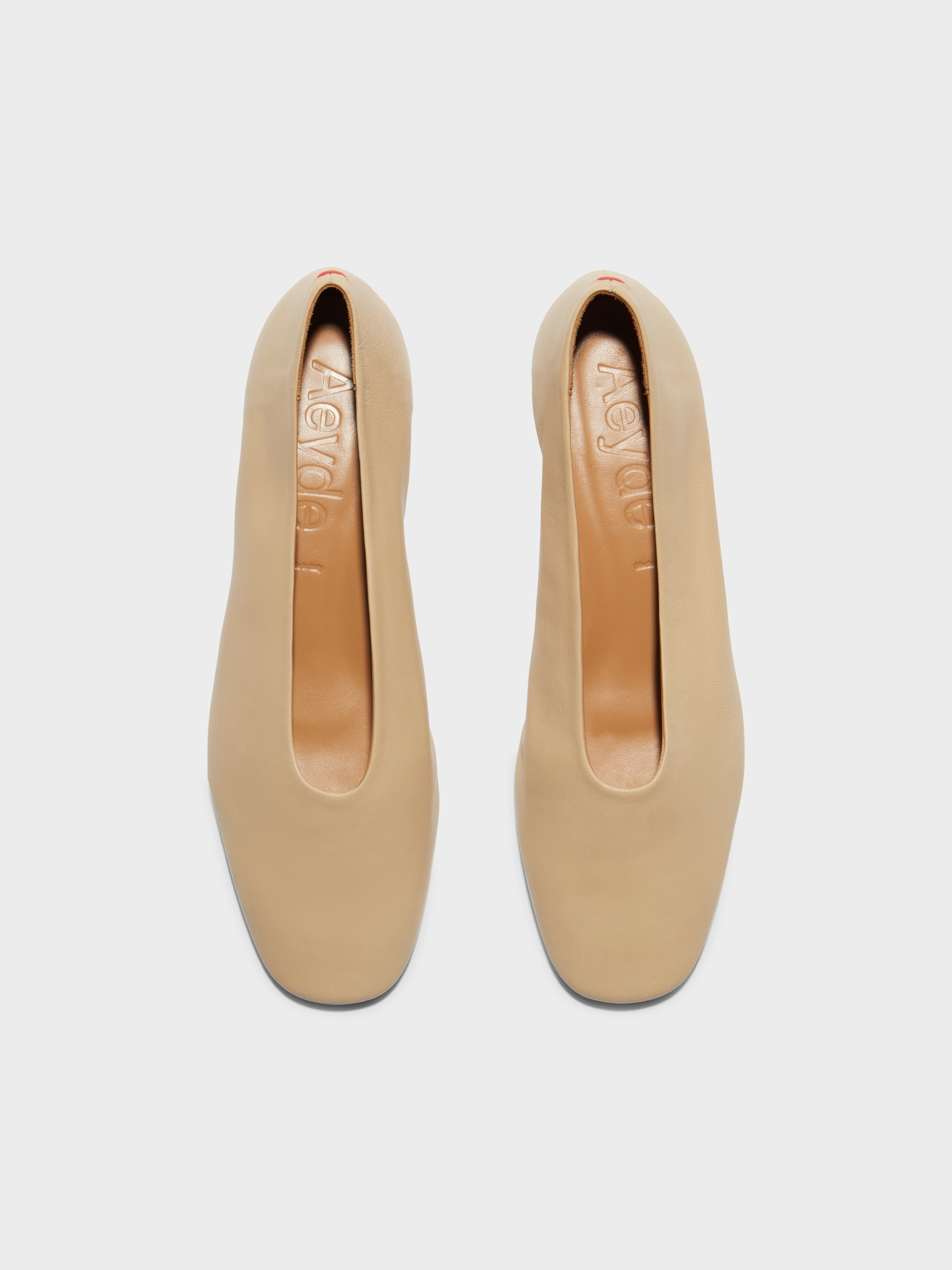 Delia Nappa Leather Ballet Flats – Aeyde
