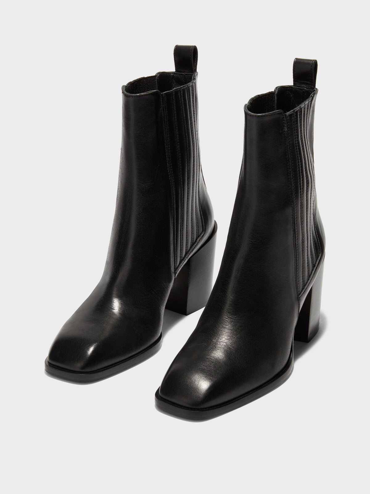 Aeyde — Berlin based footwear and accessories house
