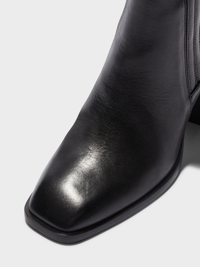 Aeyde — Berlin based footwear and accessories house